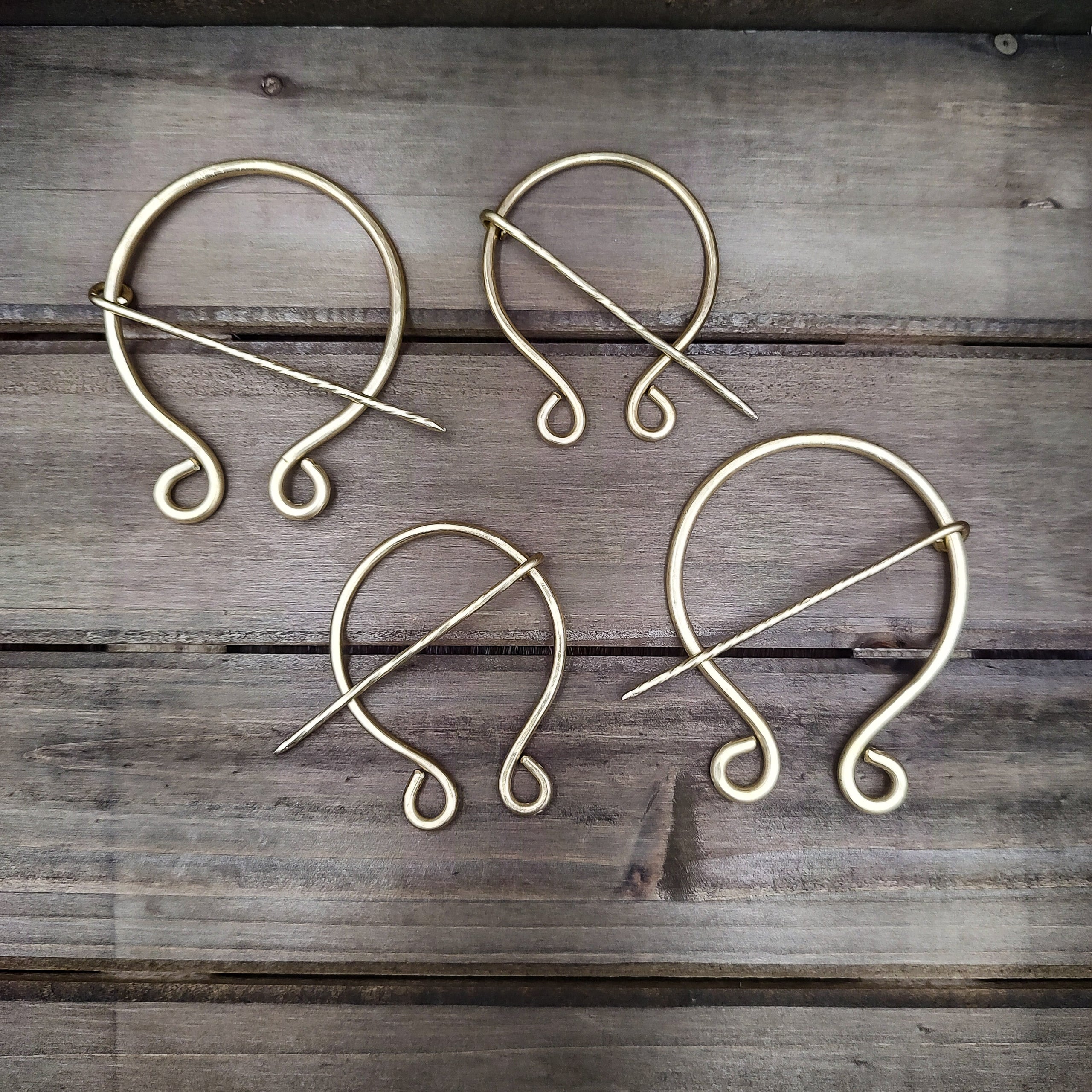 Heavy Celtic Penannular Brooch - Kilt/Scarf/Shawl Pin | Rigr Crafts